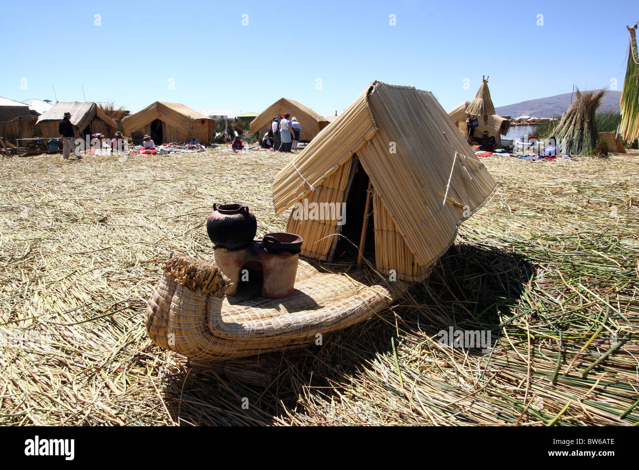 Totora reed boat, the floating Uros islands in Lake Titicaca, Puno ...