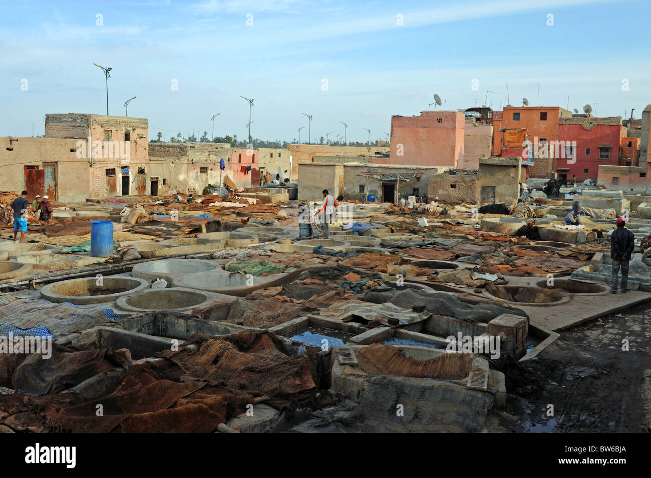 Marrakech leather tannery hi-res stock photography and images - Alamy