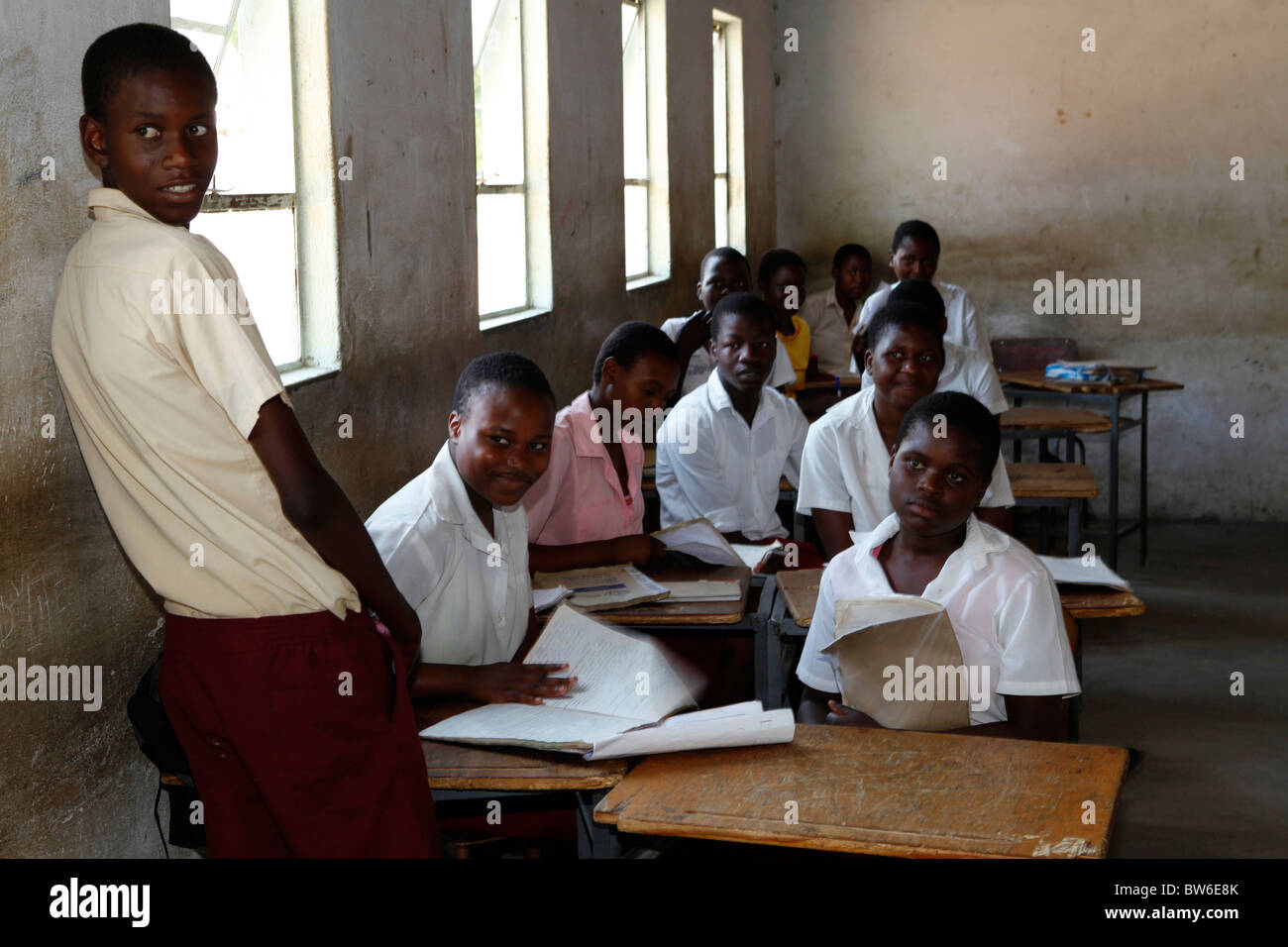 Zimbabwe school girls hi-res stock photography and images - Alamy