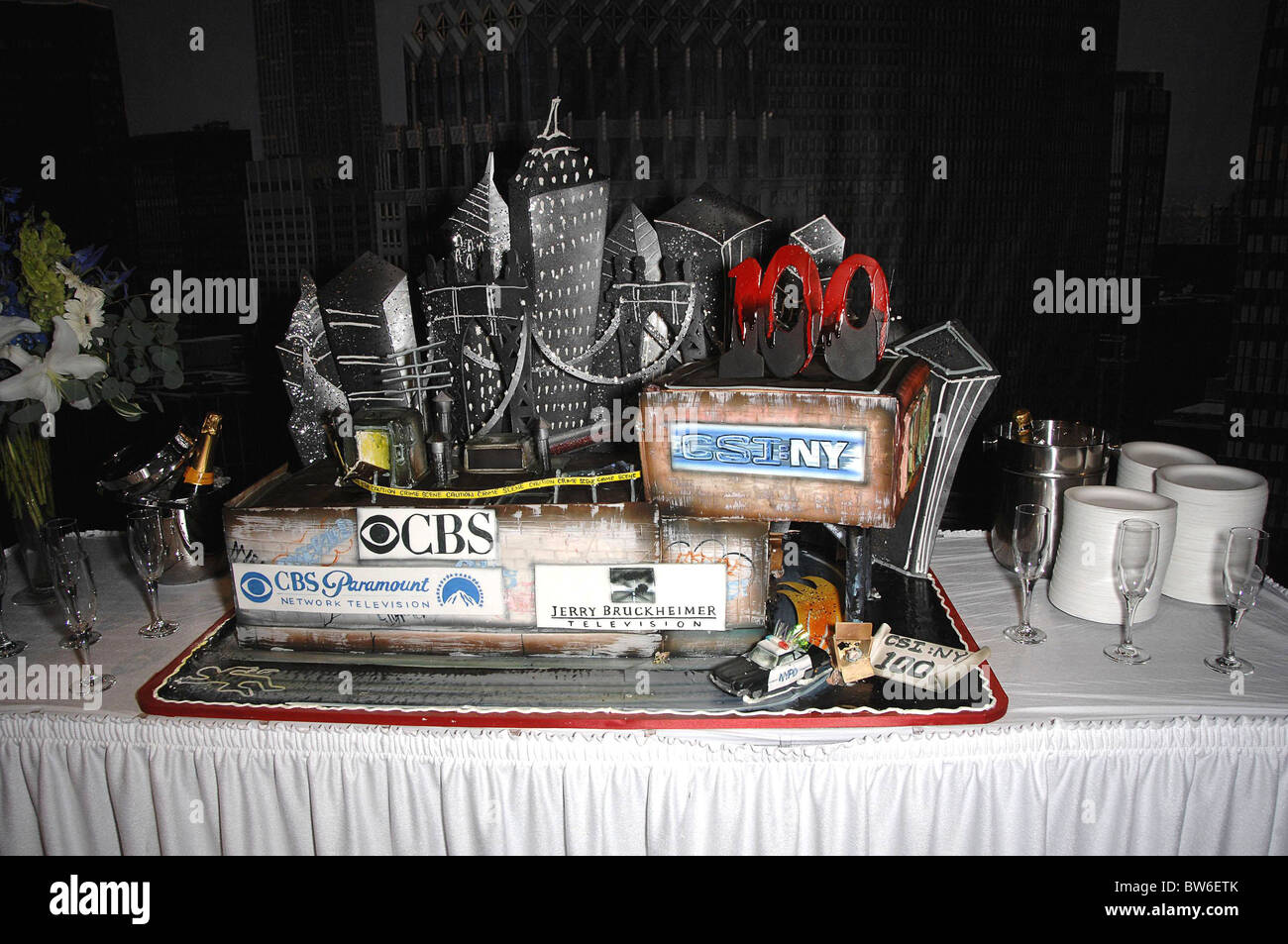 CSI:NY 100th Episode Cake Cutting Celebration Stock Photo - Alamy