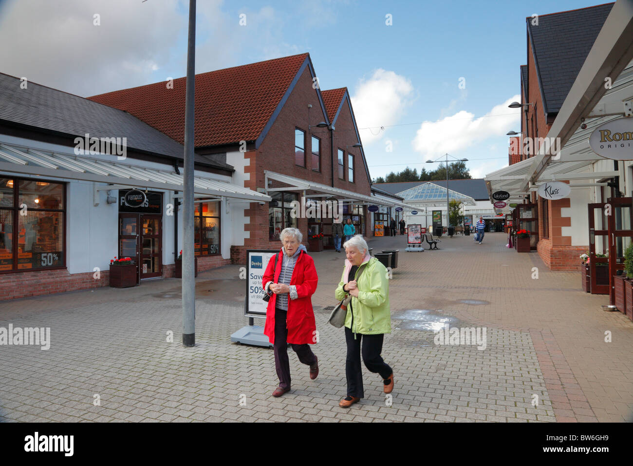 Gretna gateway outlet village hi-res stock photography and images - Alamy