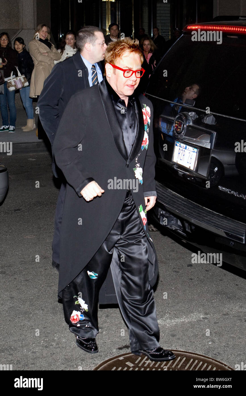 The Elton John AIDS Foundation Annual Benefit "An Enduring Vision Stock ...