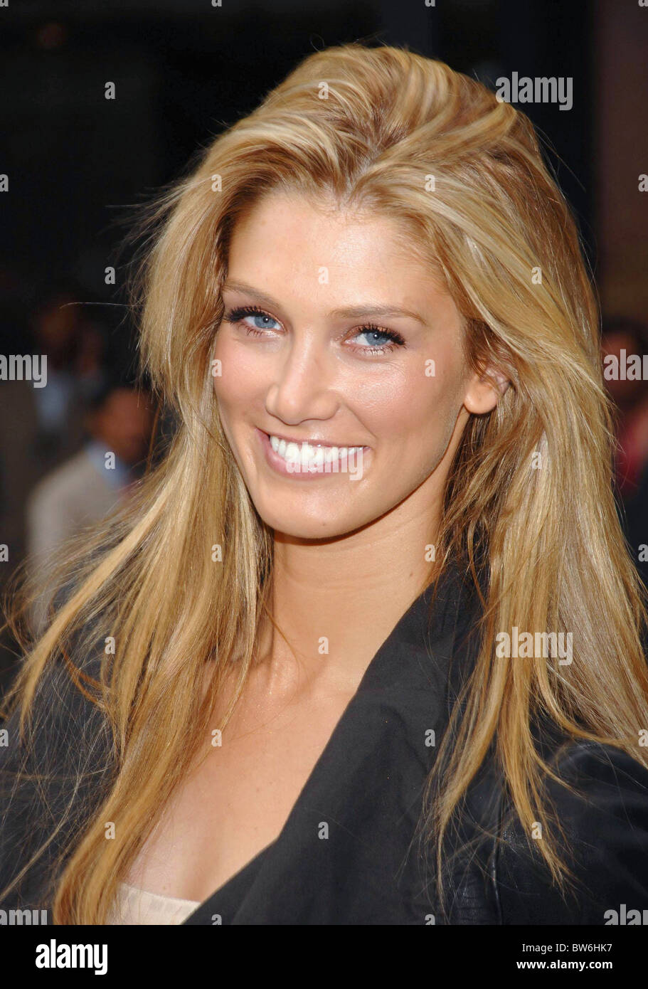 Mercedes-Benz Spring 2009 Fashion Week Shows Stock Photo - Alamy