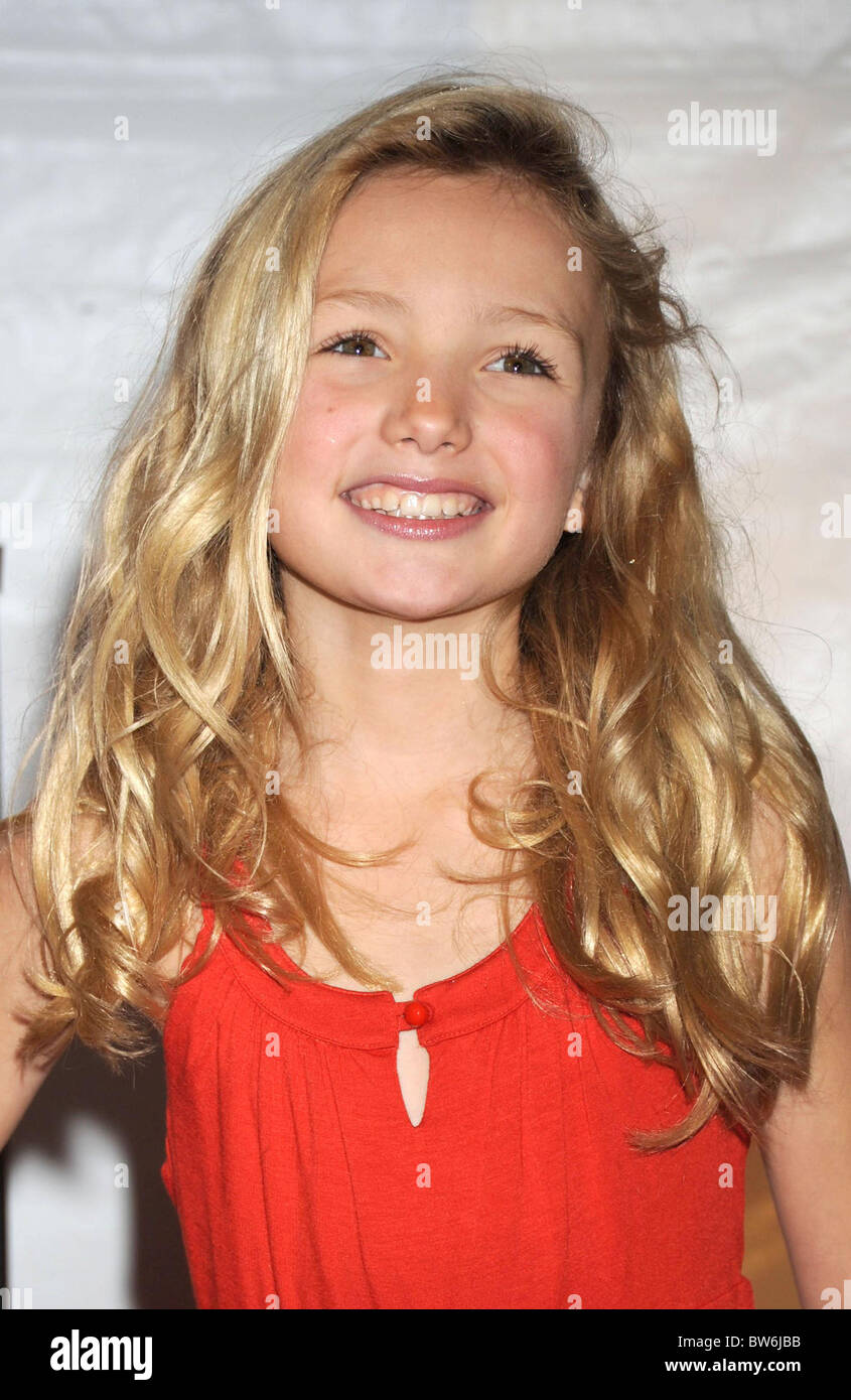 DEFINITELY, MAYBE Premiere Stock Photo - Alamy