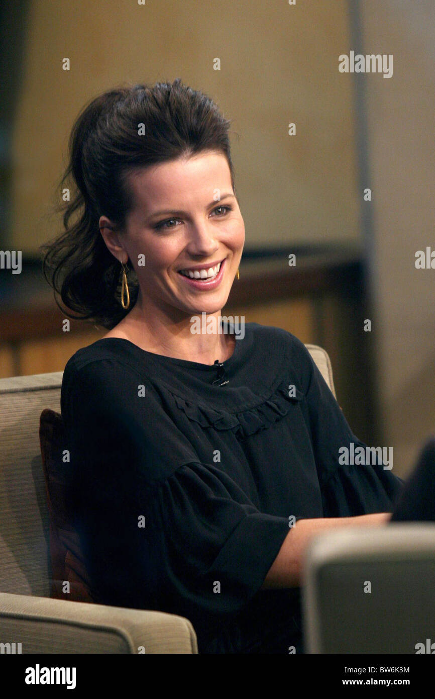 Kate Beckinsale on Good Morning America GMA Stock Photo - Alamy