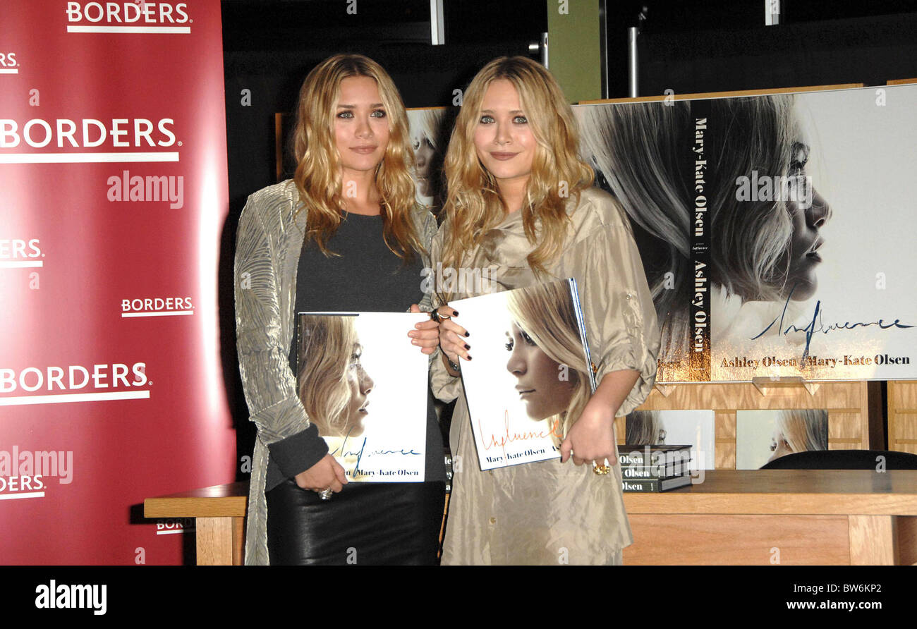 INFLUENCE Book Signing with Mary-Kate and Ashley Olsen Stock Photo - Alamy