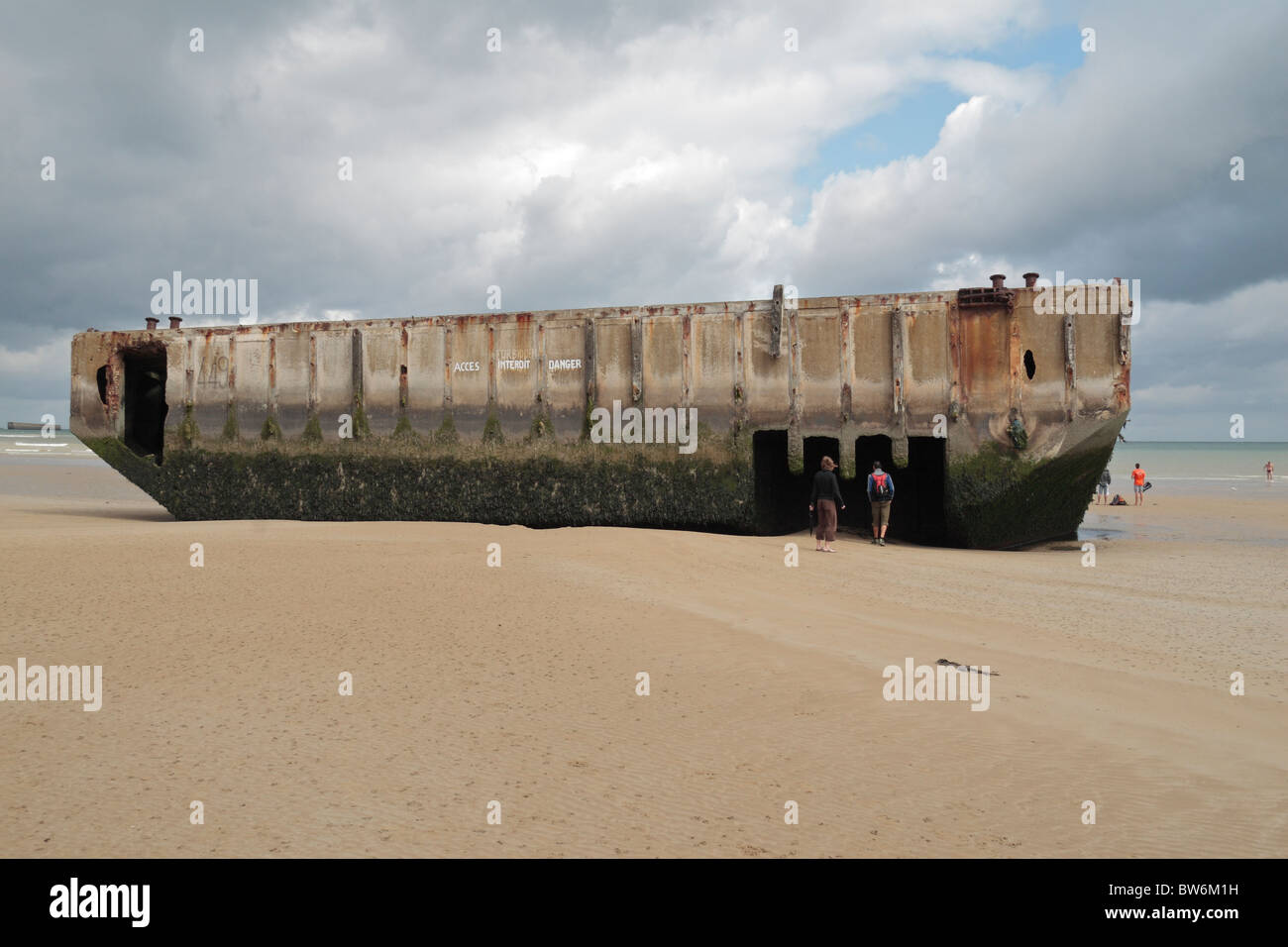 A Spud pier from the Mulberry Harbour on Gold Beach at Arromanches ...