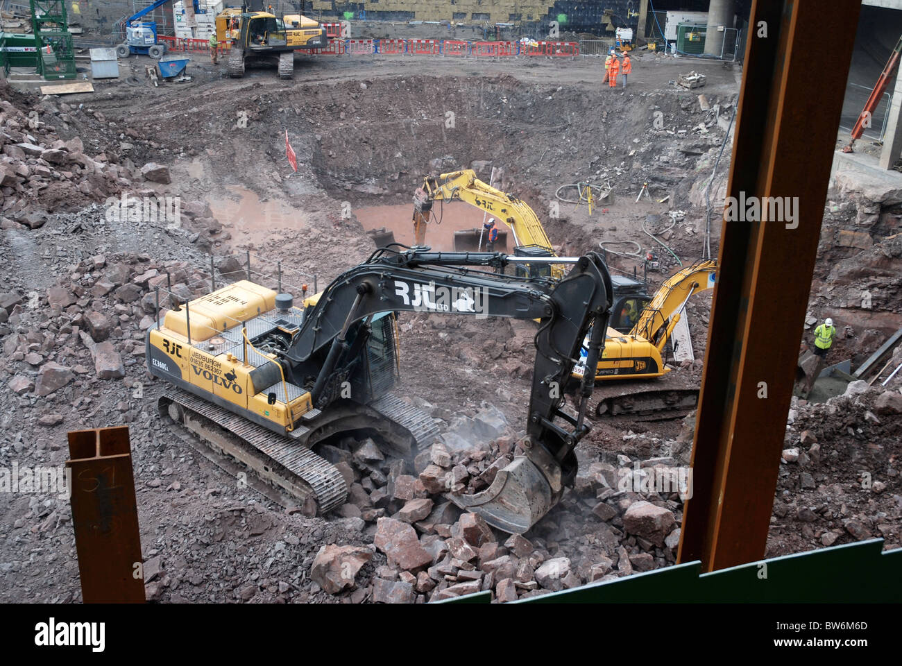 Edinburgh financial district hi-res stock photography and images - Alamy