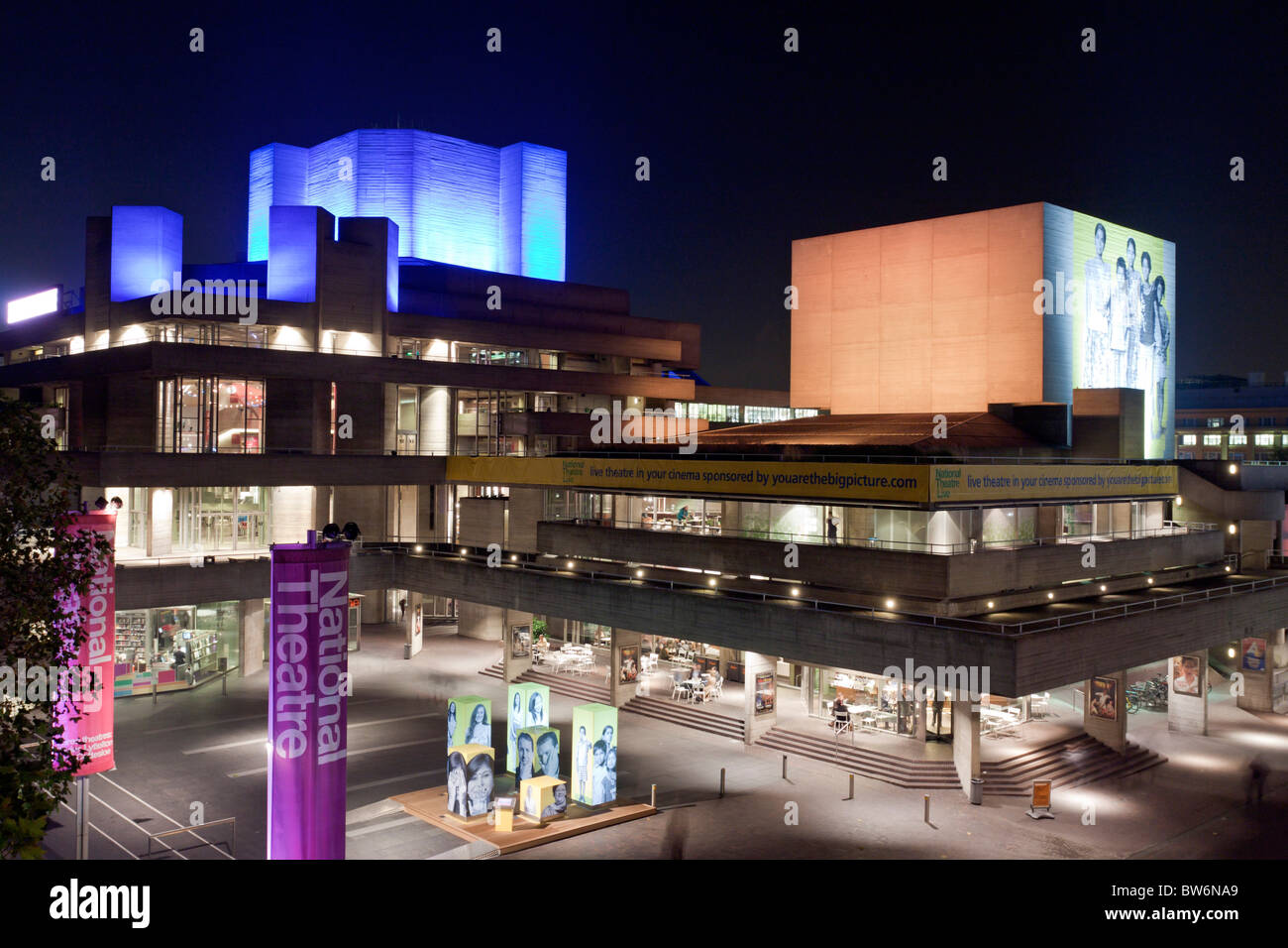 National theatre hi-res stock photography and images - Alamy