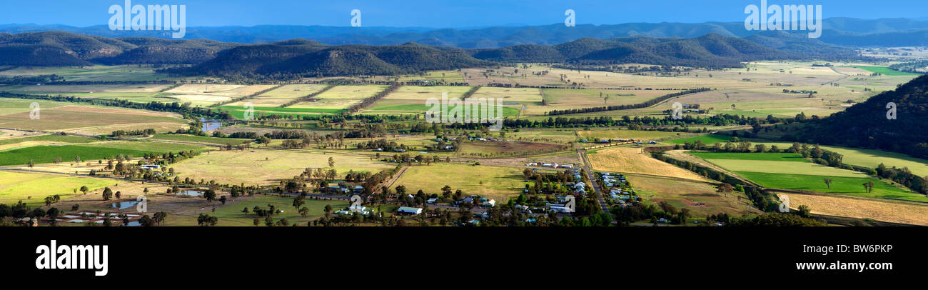 Rural country town hamlet hi-res stock photography and images - Alamy