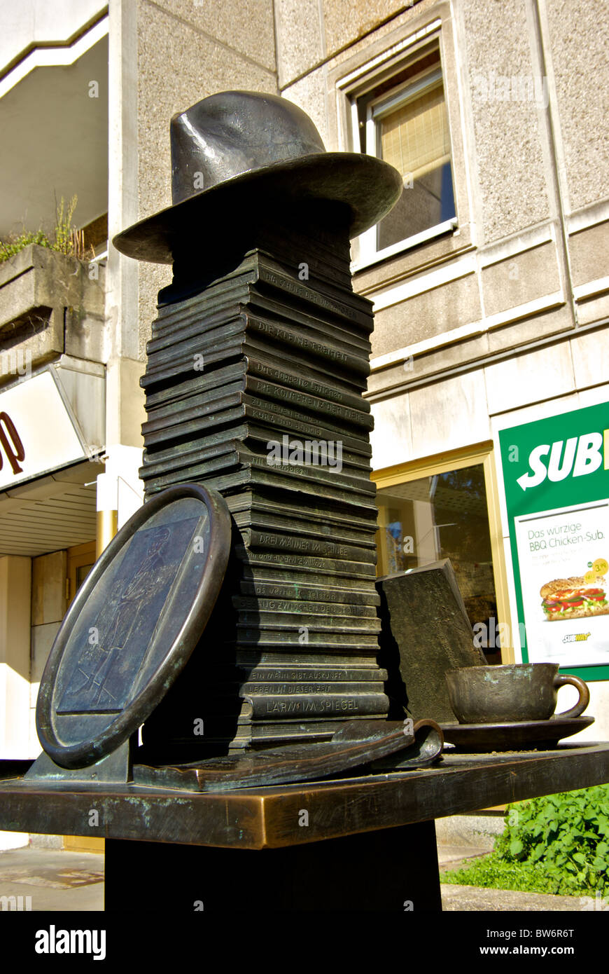 Statue Of Karthus Book