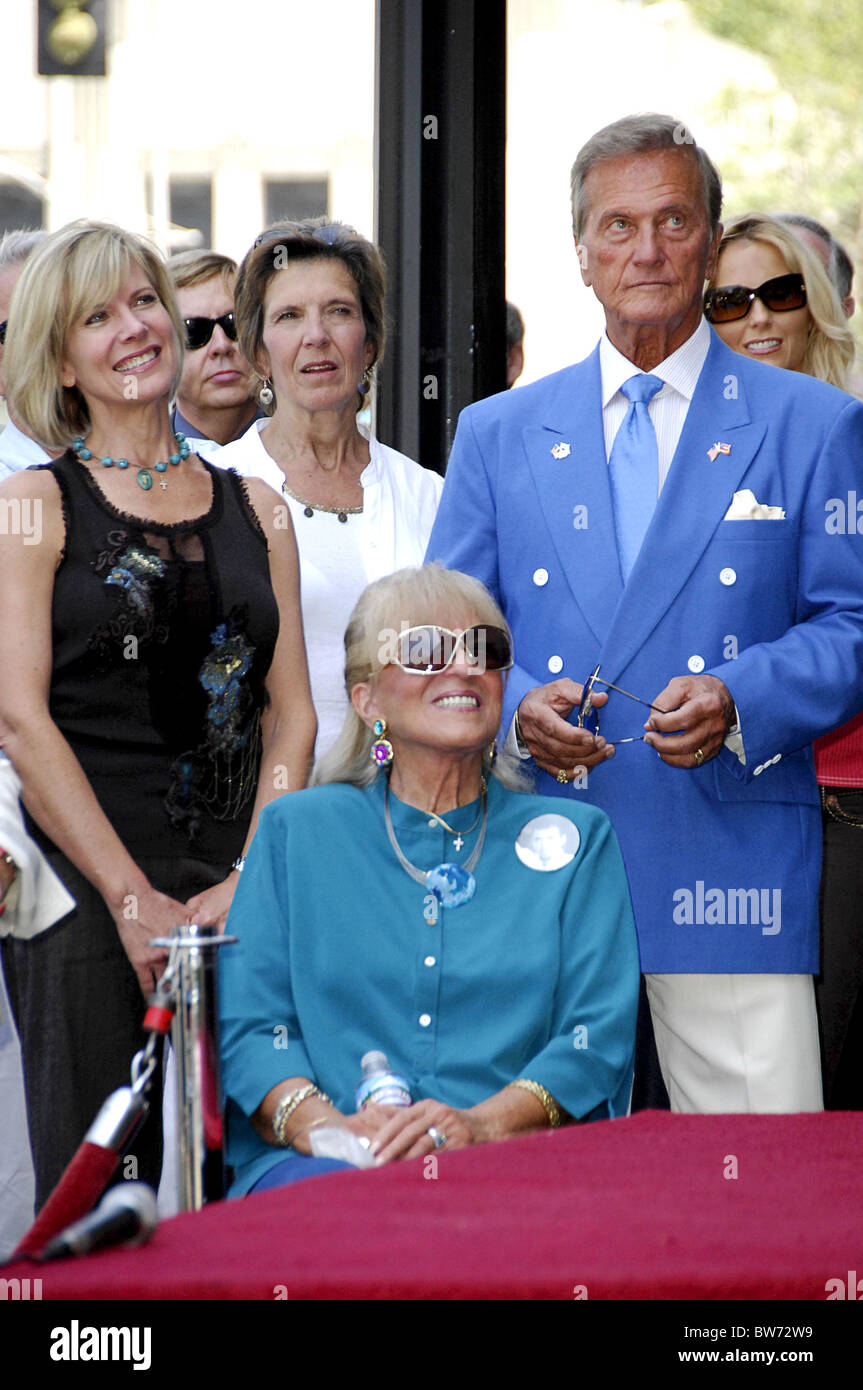 STAR ON THE HOLLYWOOD WALK OF FAME for Mike Curb Stock Photo - Alamy