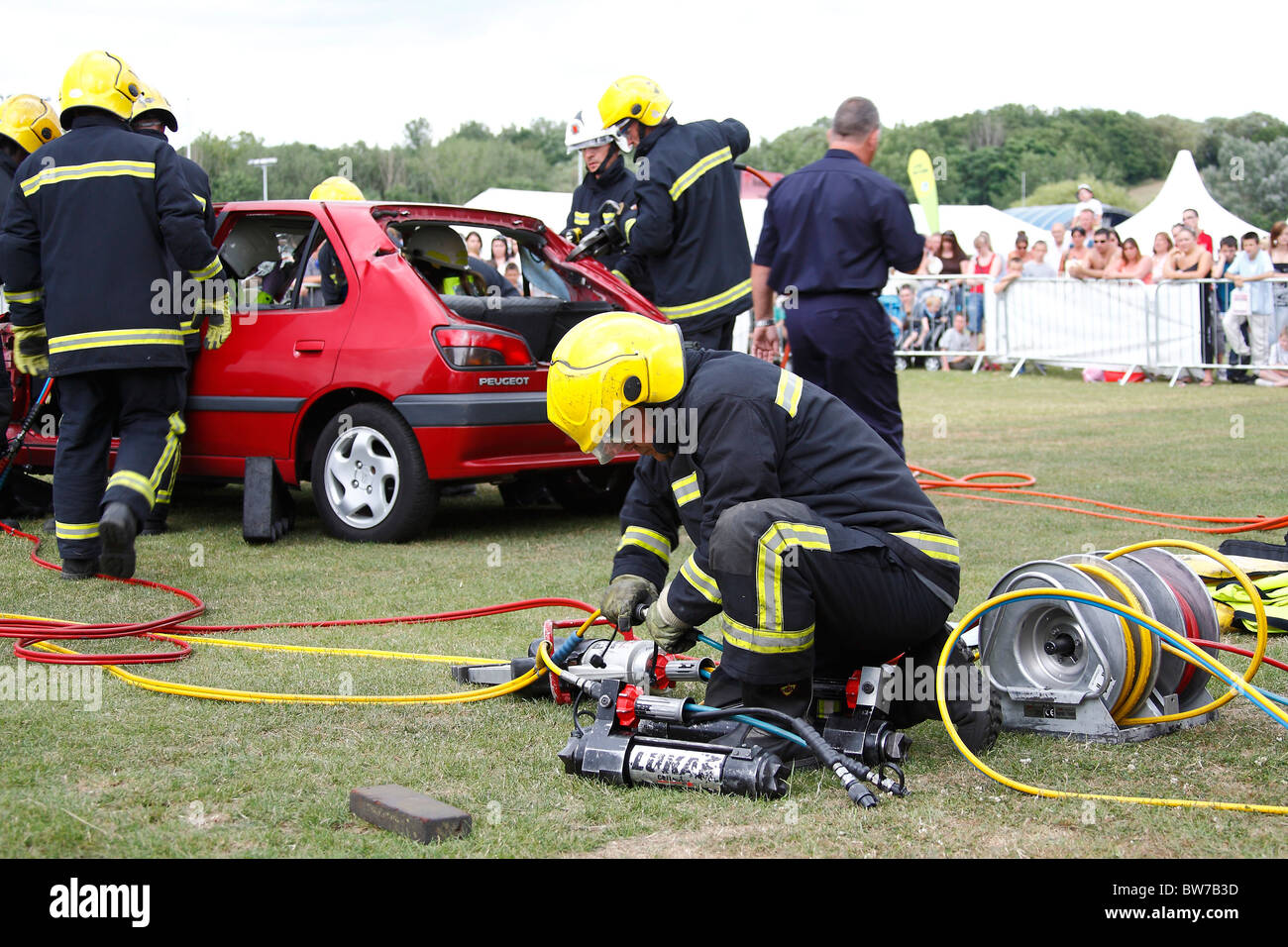 Lfb rescue car hi-res stock photography and images - Alamy