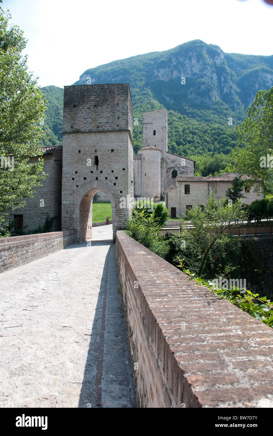 San vittore della chiuse hi-res stock photography and images - Alamy