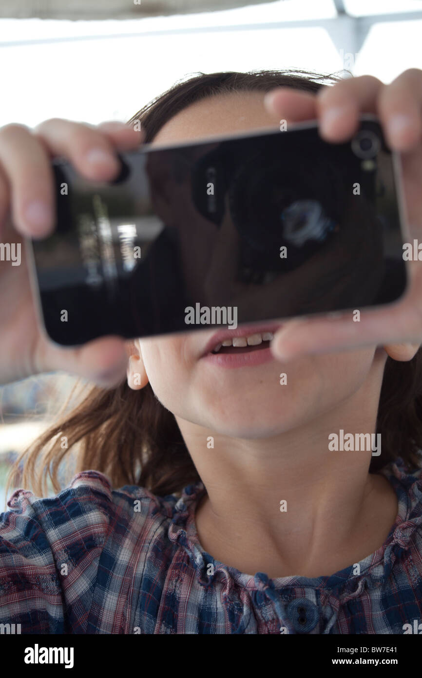 Iphone vertical hi-res stock photography and images - Alamy