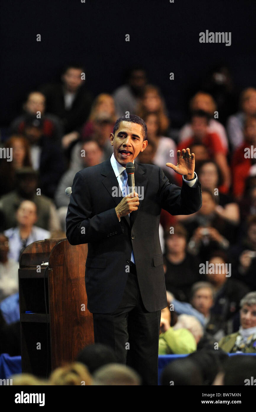 Barack Obama Road to Change Campaign Bus Tour Stock Photo - Alamy