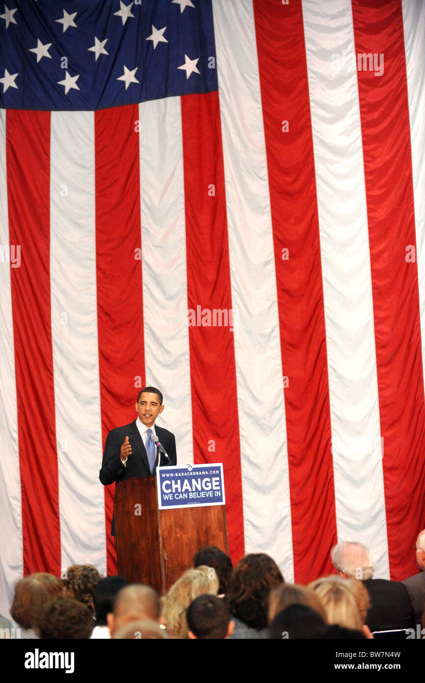 Barack Obama Road to Change Campaign Bus Tour Stock Photo - Alamy