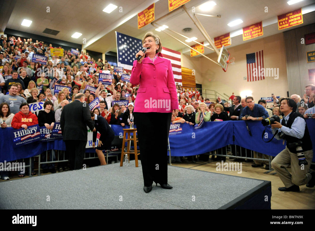 Hillary Clinton Town Hall Meeting Stock Photo - Alamy