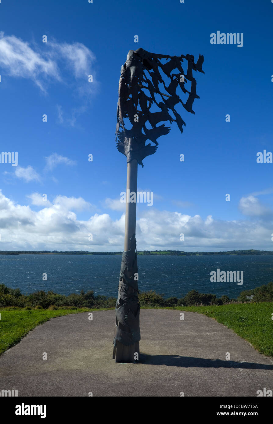 Lakeside sculpture ireland hi-res stock photography and images - Alamy