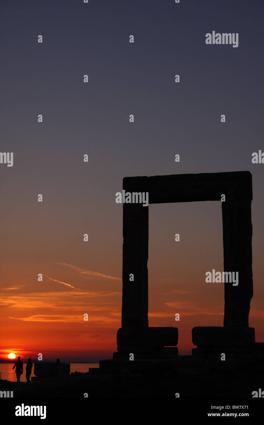 Portara ancient monument, Naxos island Stock Photo - Alamy