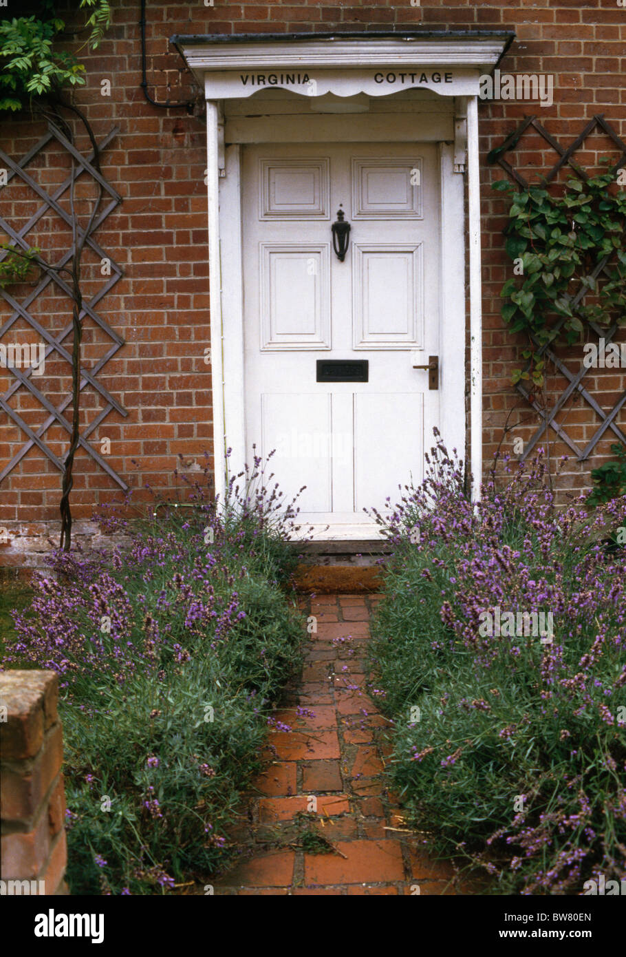 Tiled path to front door hi-res stock photography and images - Alamy