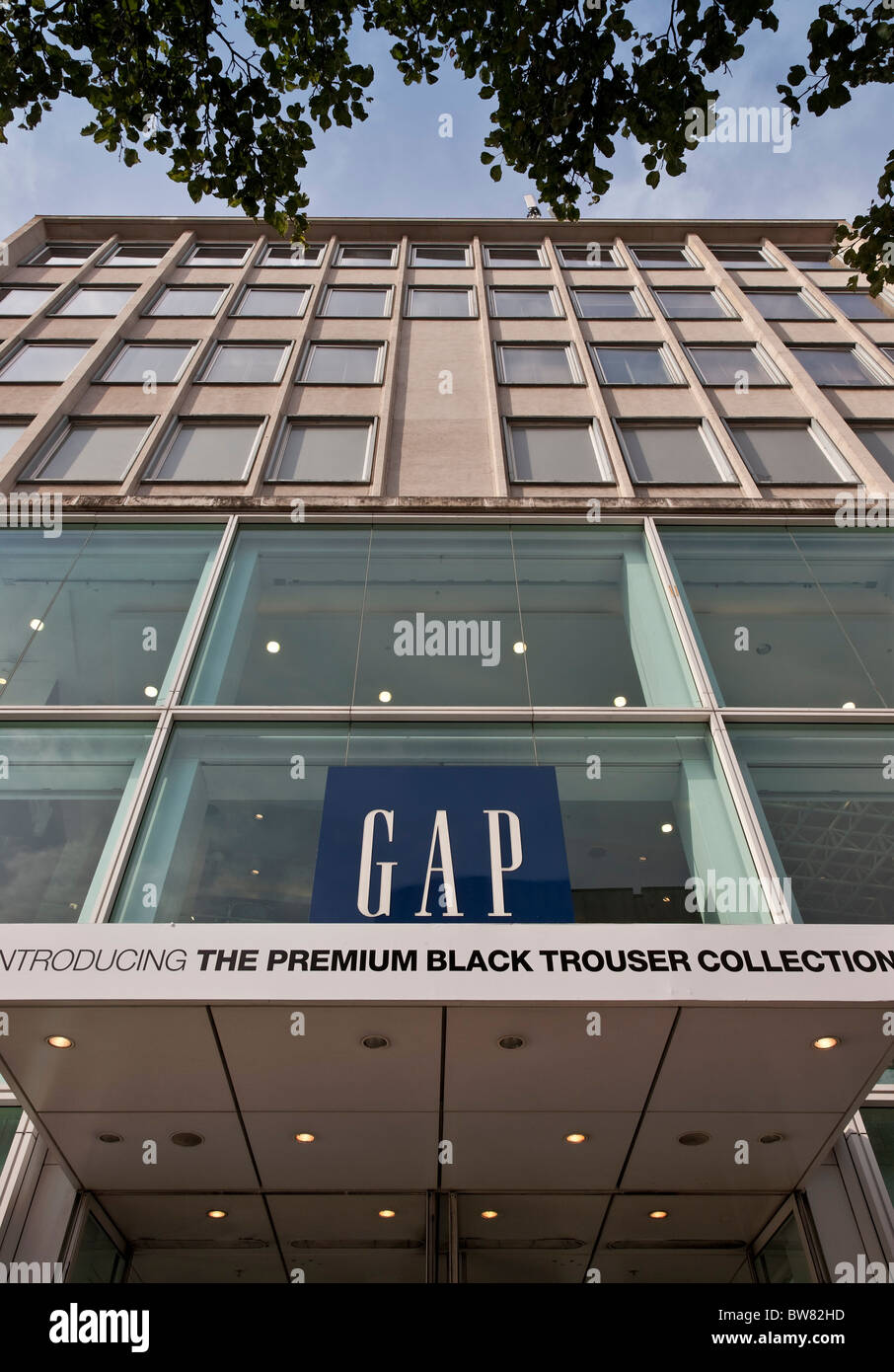 Building gap hi-res stock photography and images - Alamy