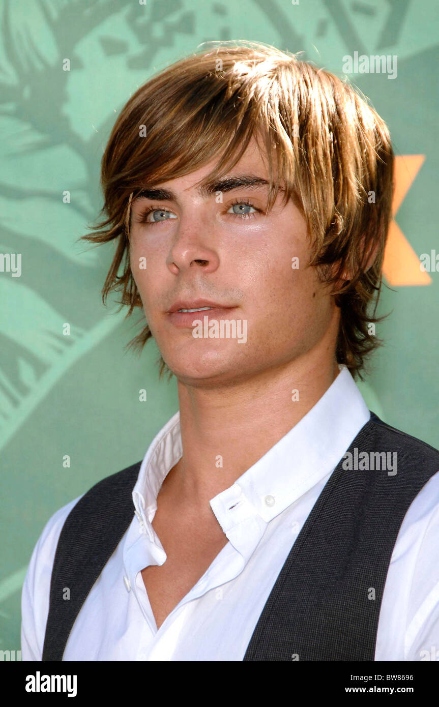 ARRIVALS - 2008 TEEN CHOICE Awards Stock Photo - Alamy