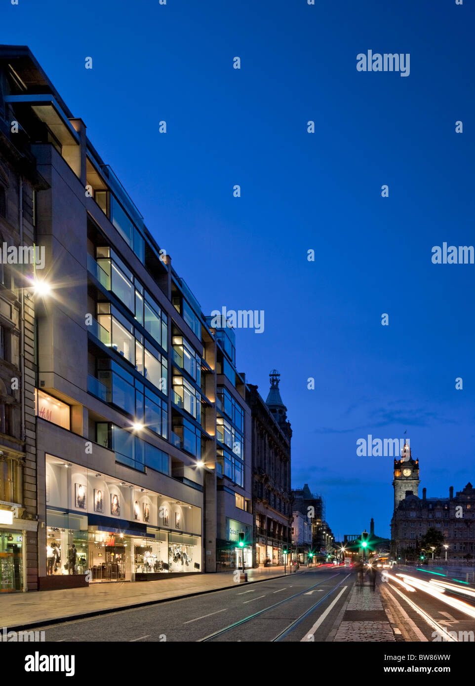 Retail and office development in Princes Street, Edinburgh Stock Photo ...