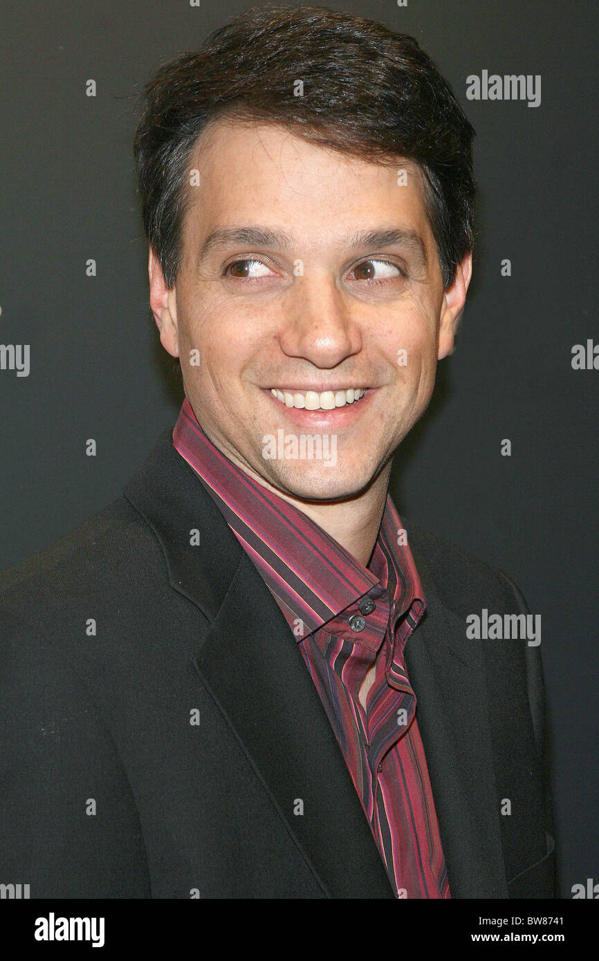 THE READER Premiere Stock Photo - Alamy