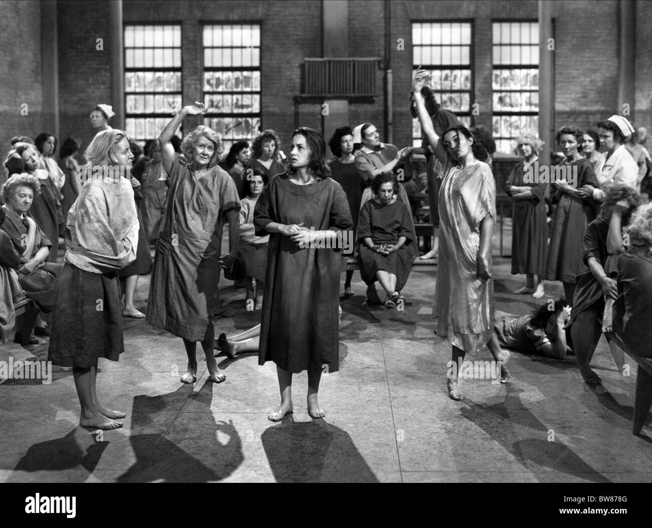 SCENE WITH OLIVIA DE HAVILLAND THE SNAKE PIT (1948 Stock Photo - Alamy