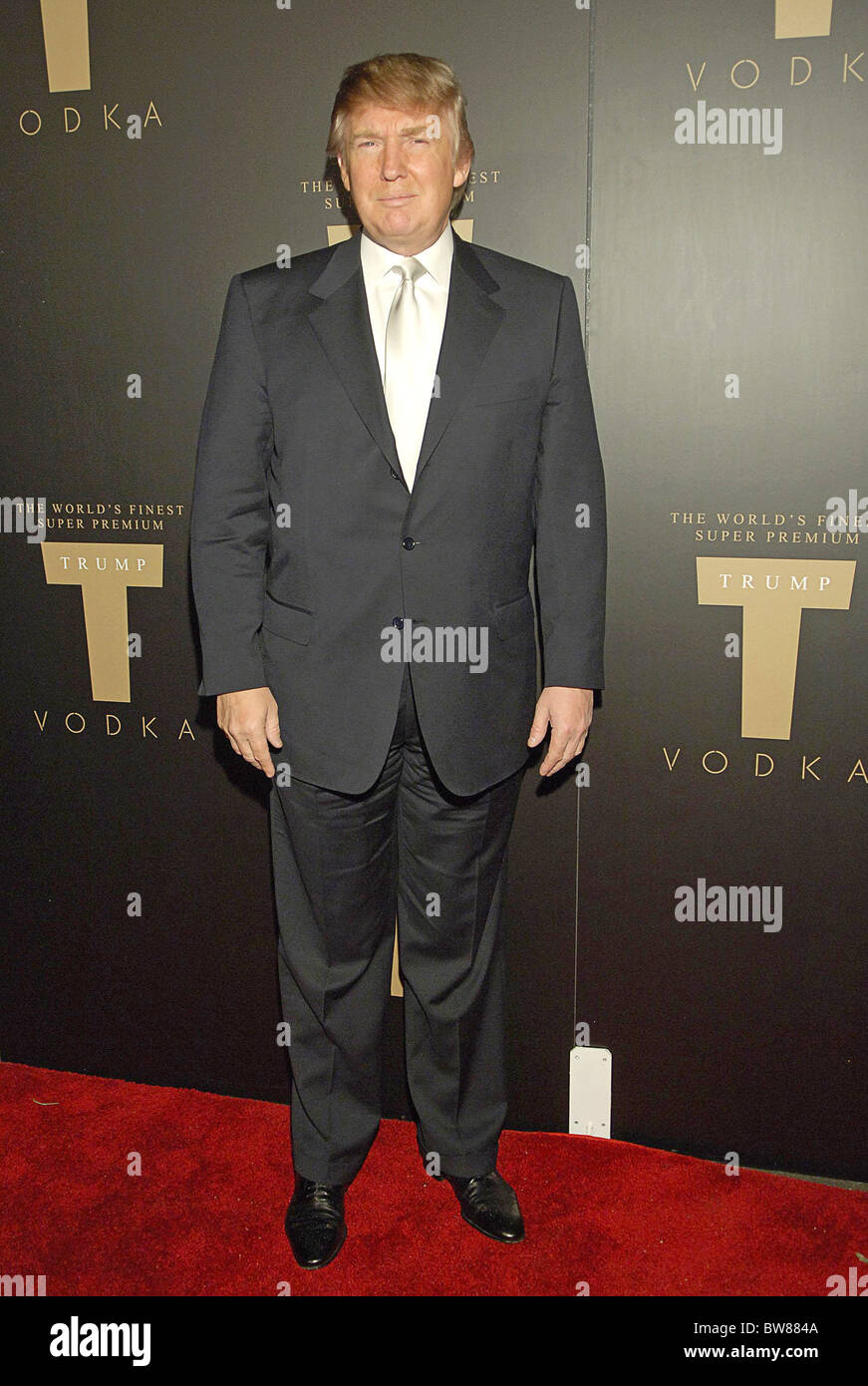 DRINKS AMERICA Launches TRUMP VODKA Stock Photo - Alamy