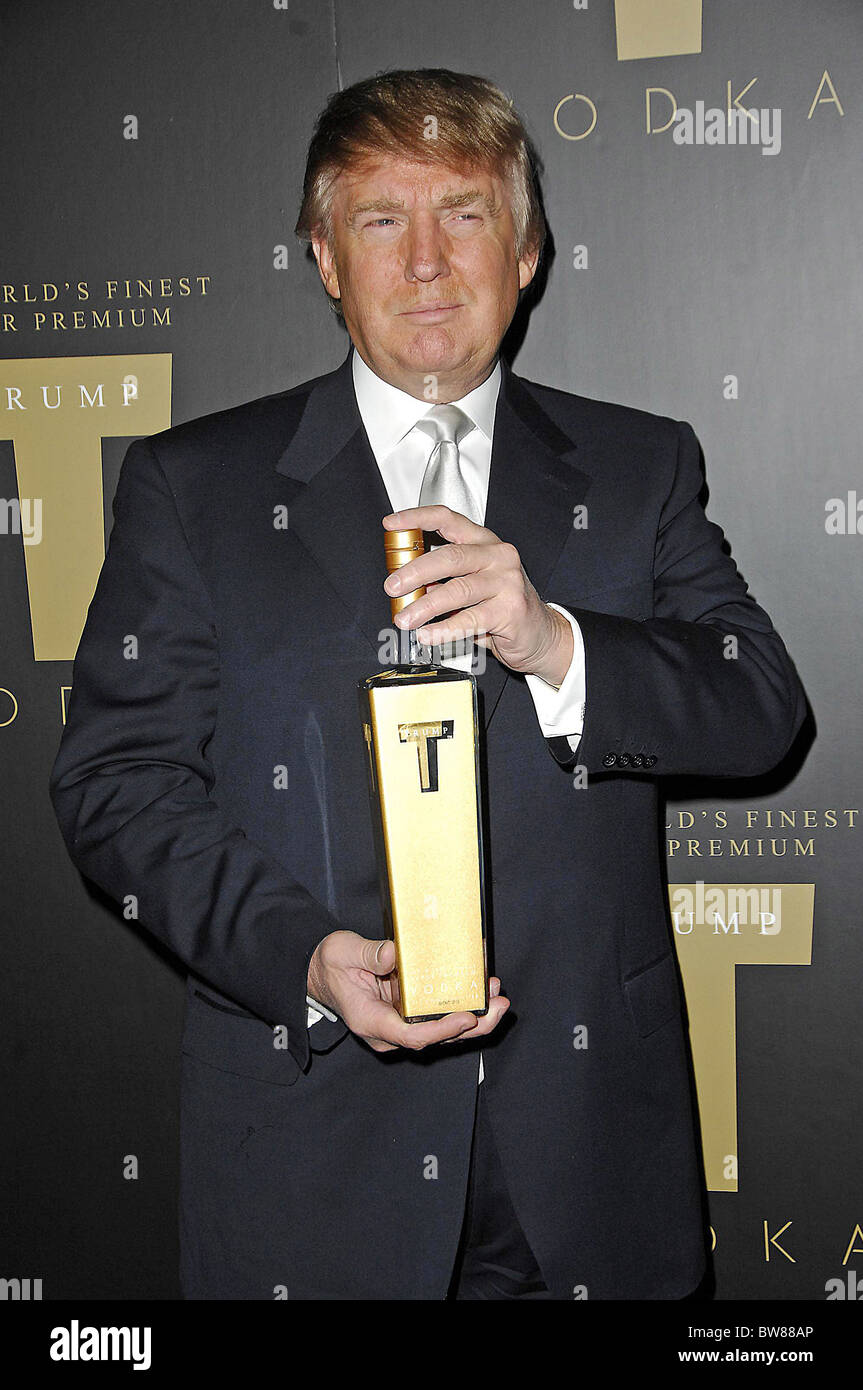Trump vodka launch party drinks hi-res stock photography and images - Alamy