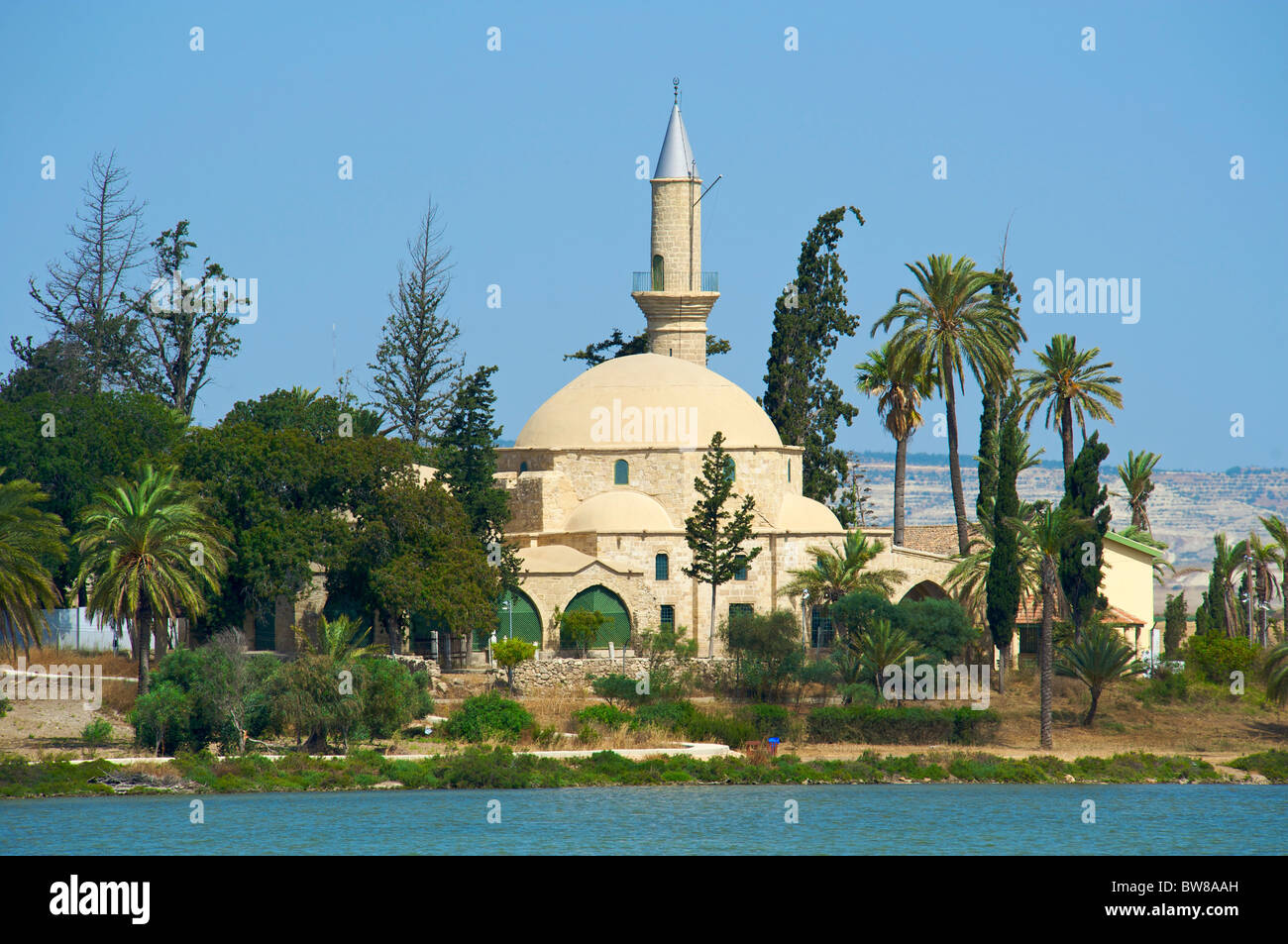 Hala Sultan Tekke Mosquee, Larnaka,Republic of Cyprus Stock Photo - Alamy