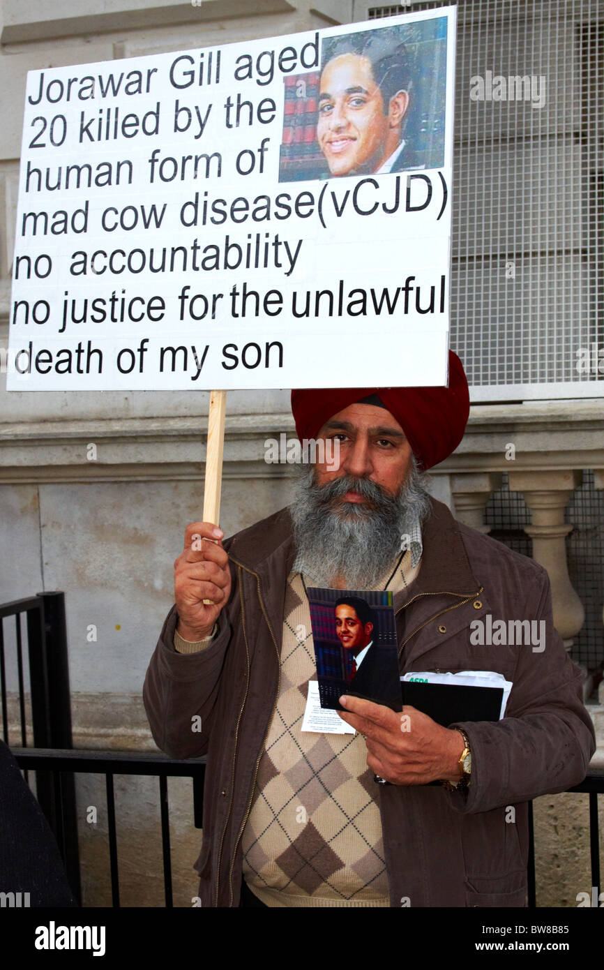 Protest outside Downing Street to call for justice for people who have ...