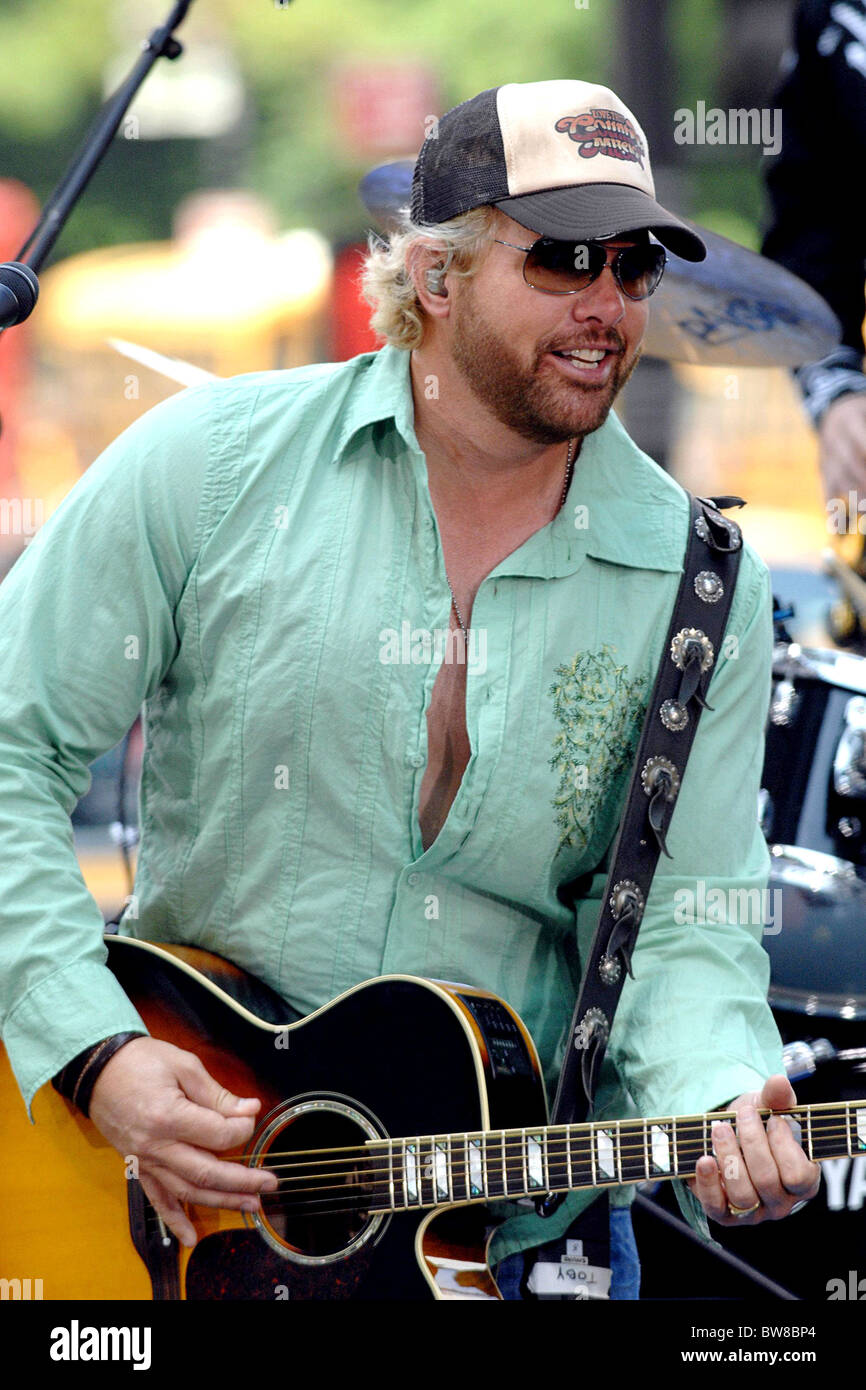 THE EARLY SHOW Concert on CBS Stock Photo - Alamy