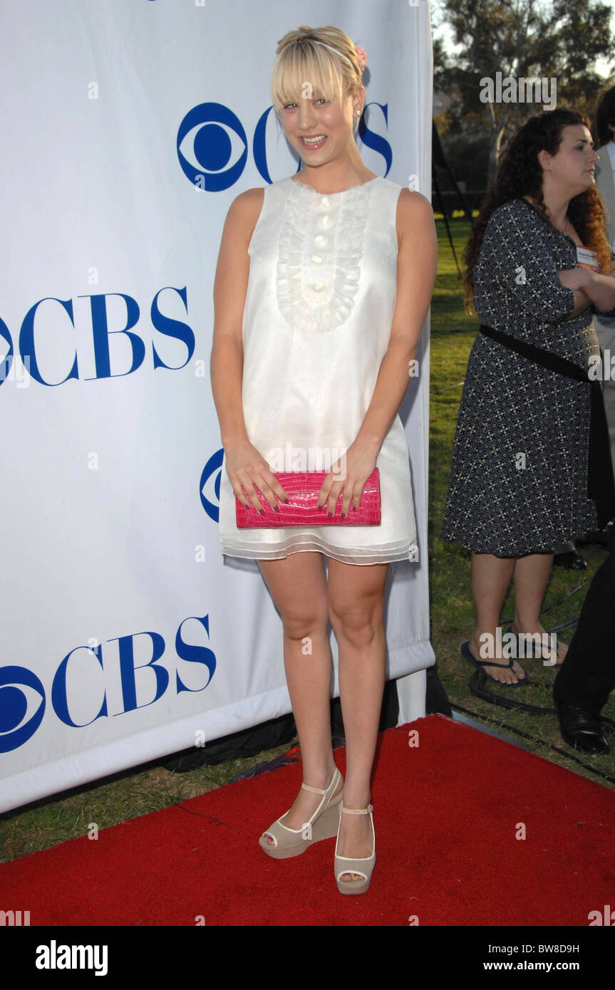 Kaley cuoco 2007 hi-res stock photography and images - Alamy