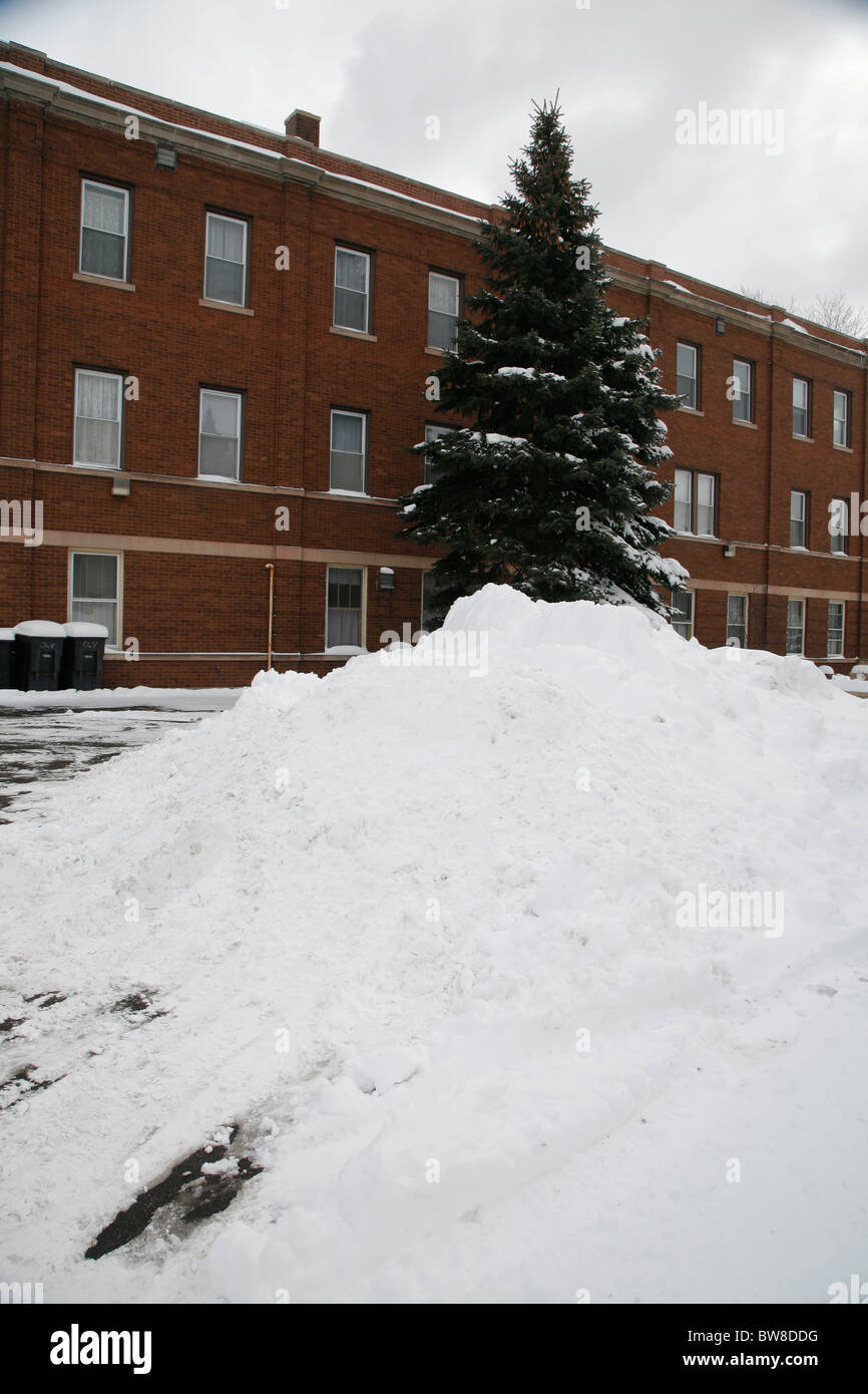 snow piles in a parking lot in winter Stock Photo - Alamy