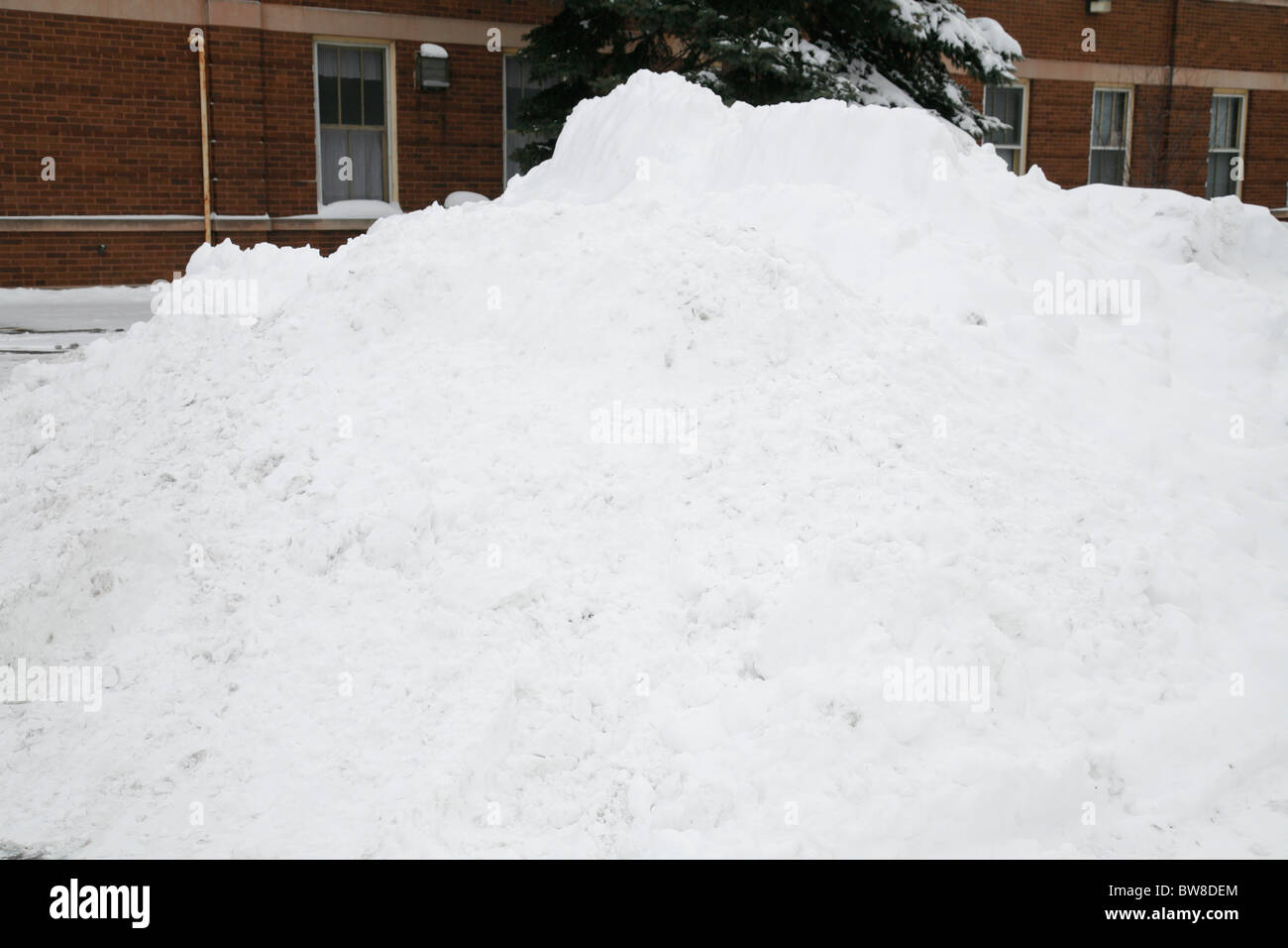 snow piles in a parking lot in winter Stock Photo - Alamy
