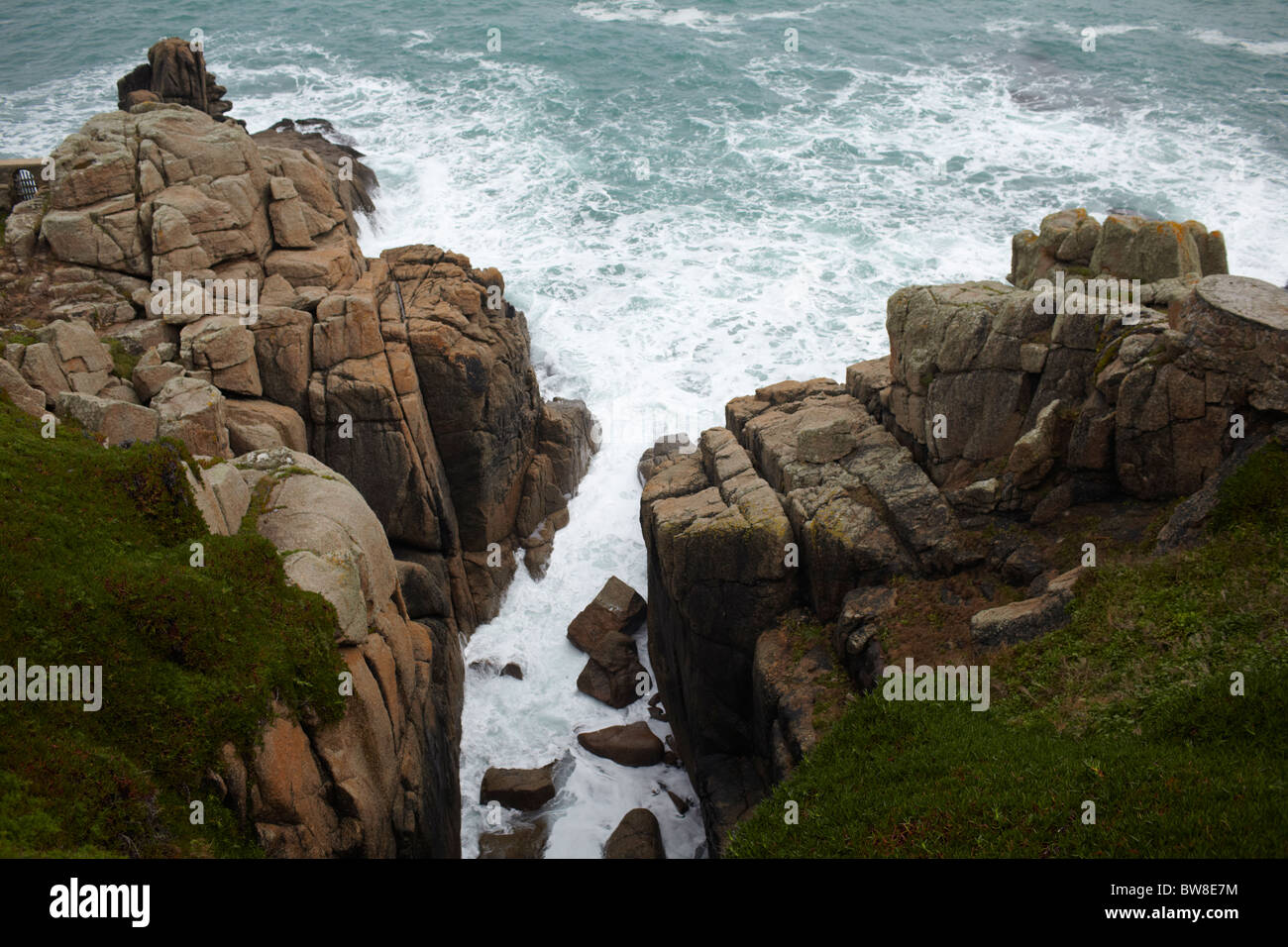 Rugged cornish rocks hi-res stock photography and images - Alamy