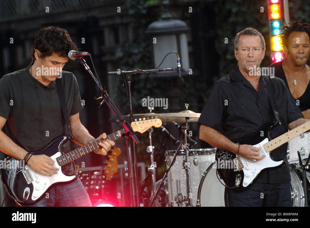 Eric clapton on stage hi-res stock photography and images - Alamy