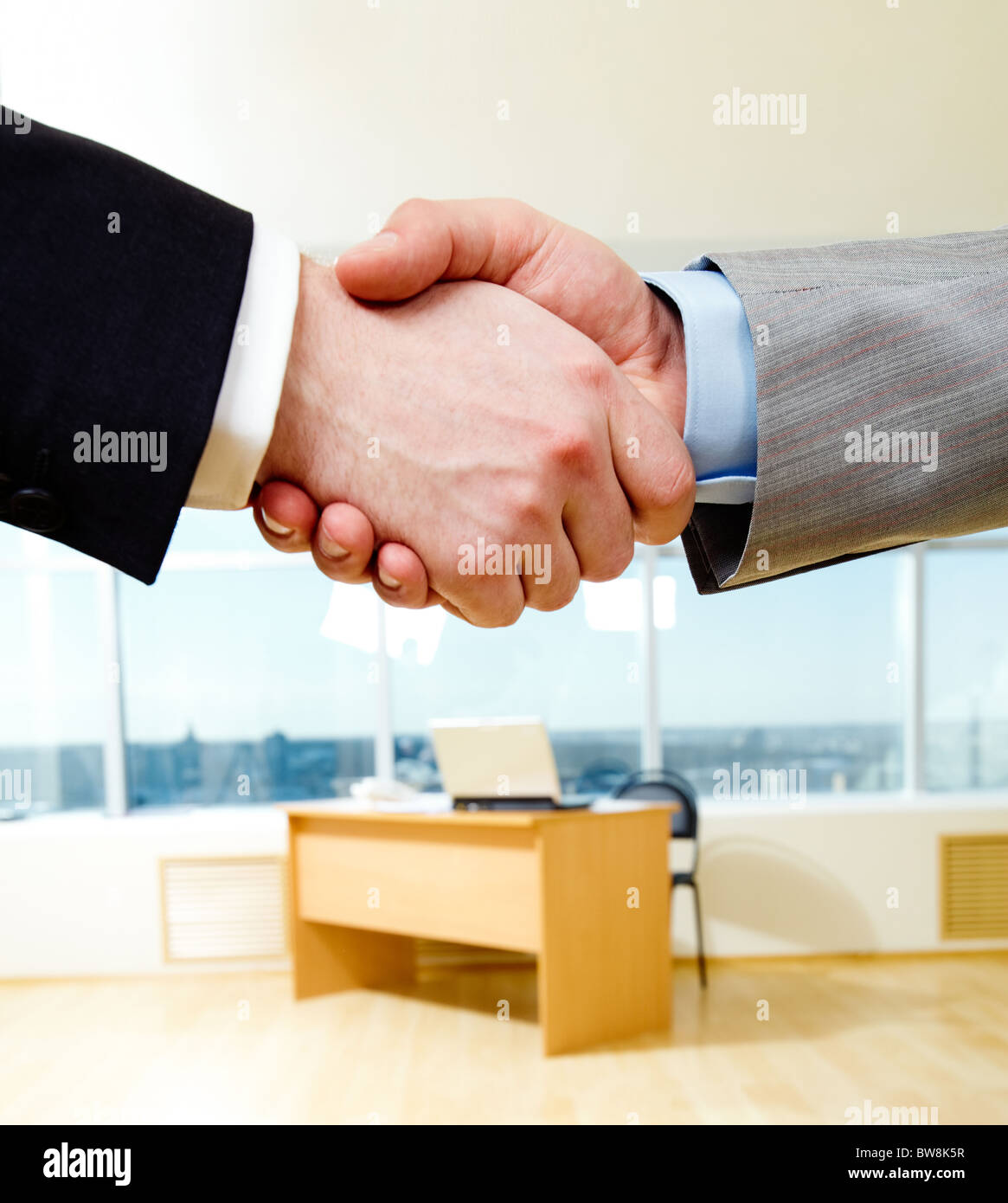 Close-up of business handshake of two businessmen Stock Photo - Alamy