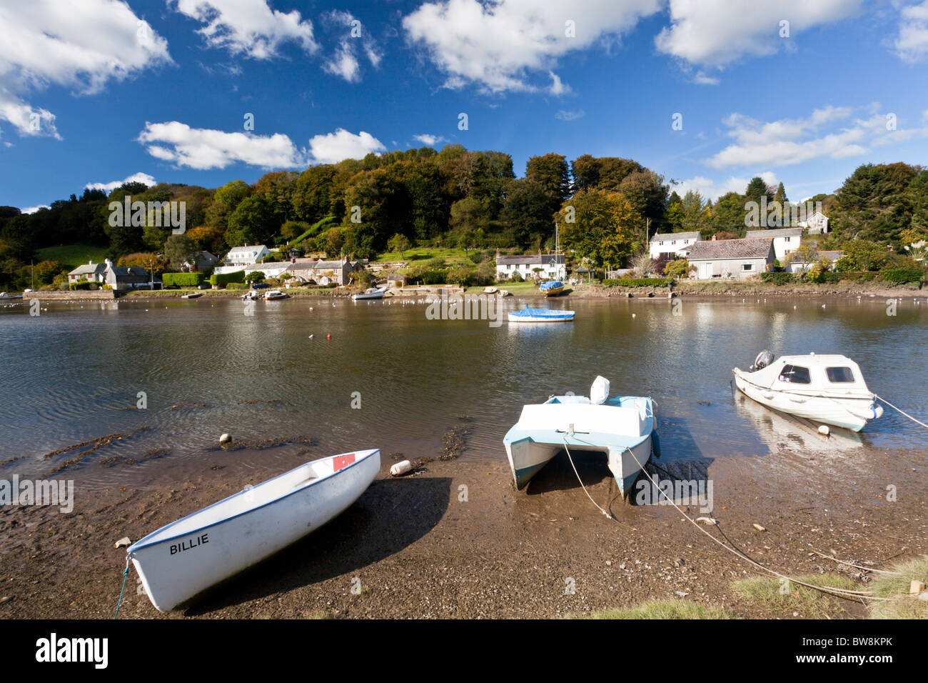 River lerryn, cornwall hi-res stock photography and images - Alamy
