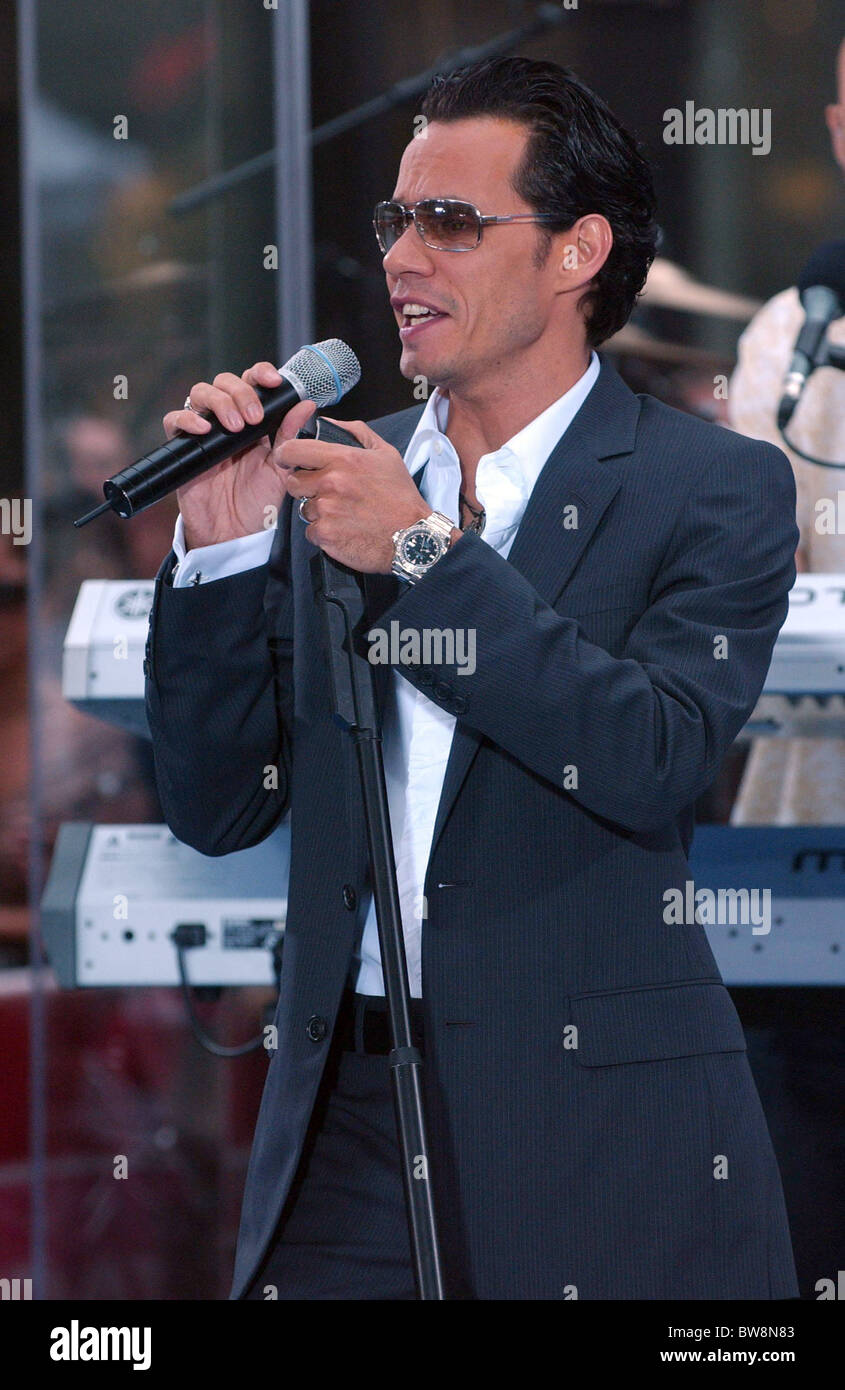2007 the nbc today show concert with marc anthony hi-res stock ...