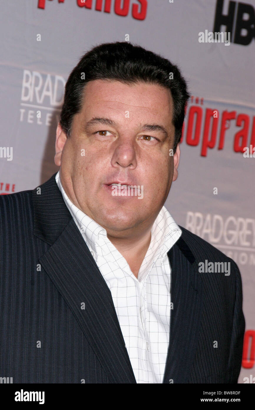 Steven Schirripa High Resolution Stock Photography and Images - Alamy