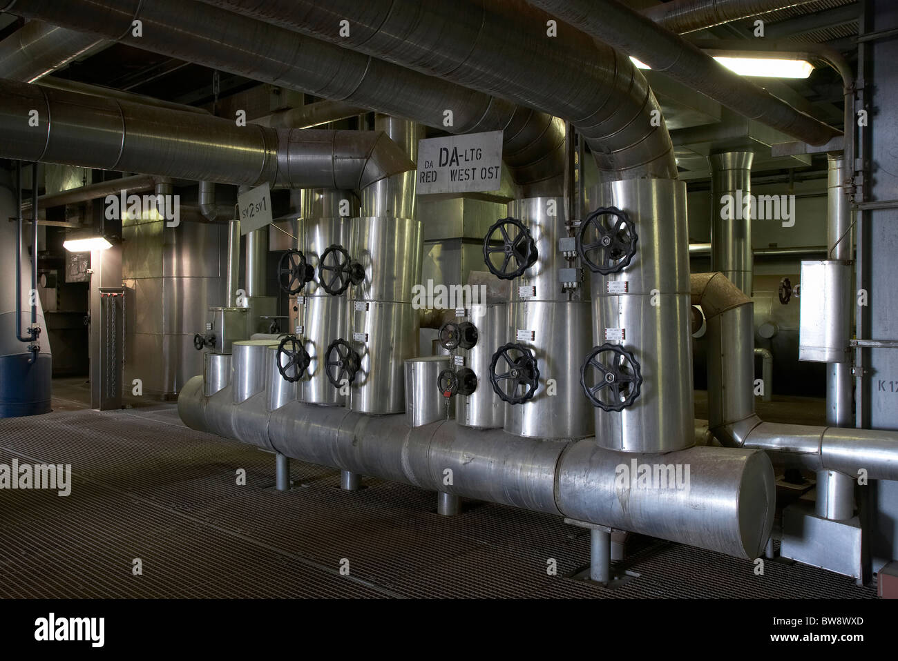 Steam distribution station ruhleben treatment hi-res stock photography ...