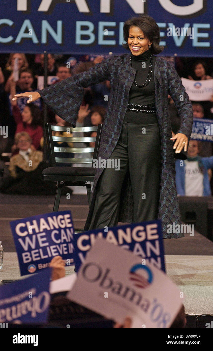 Barack and michelle obama 2007 hi-res stock photography and images - Alamy