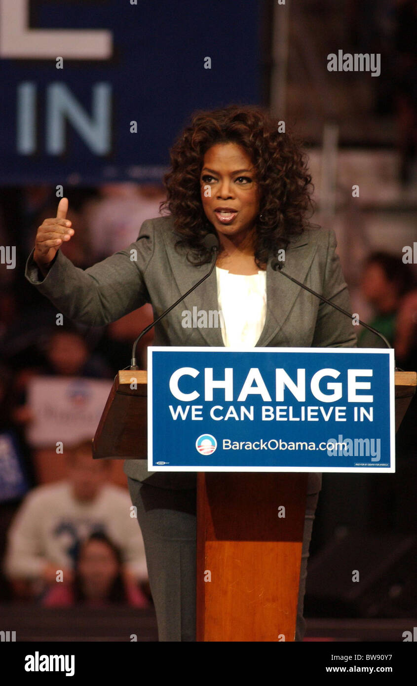 Barack Obama Campaign Rally for Democratic Presidential Primary with ...