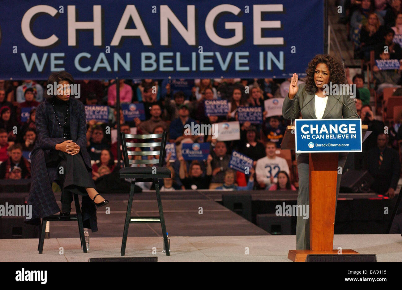 Barack and michelle obama 2007 hi-res stock photography and images - Alamy