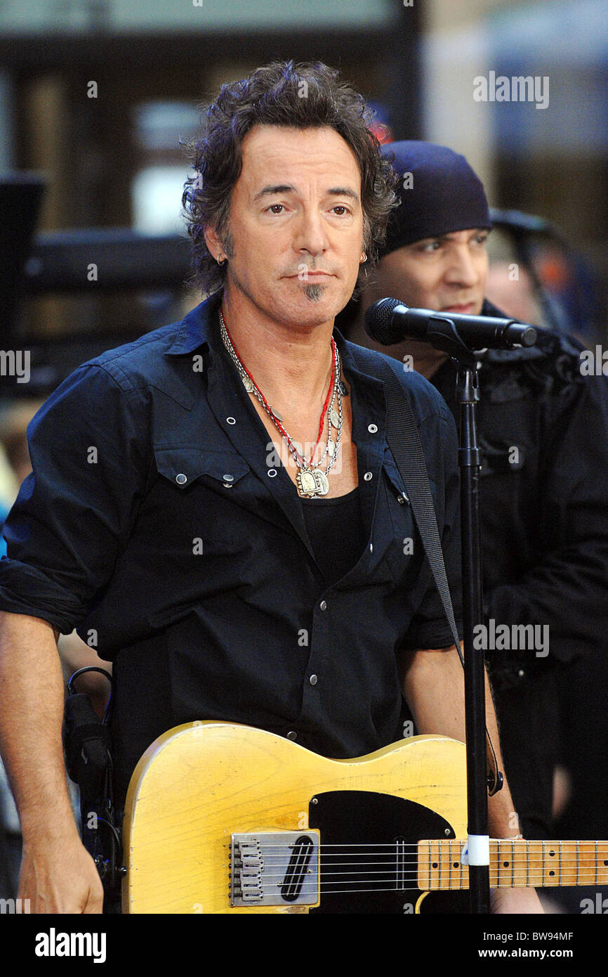 NBC Today Show Concert with Bruce Springsteen and the E Street Band ...