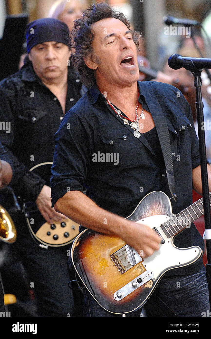 NBC Today Show Concert with Bruce Springsteen and the E Street Band ...